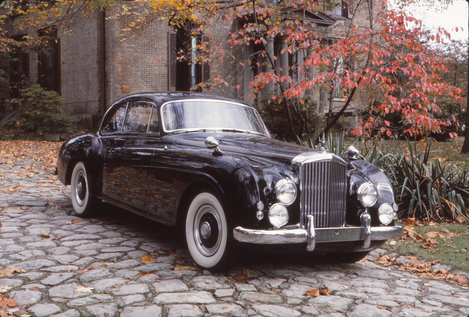 Bentley Continental R-Type: The Rolls-Royce of Bentleys | Remember Road